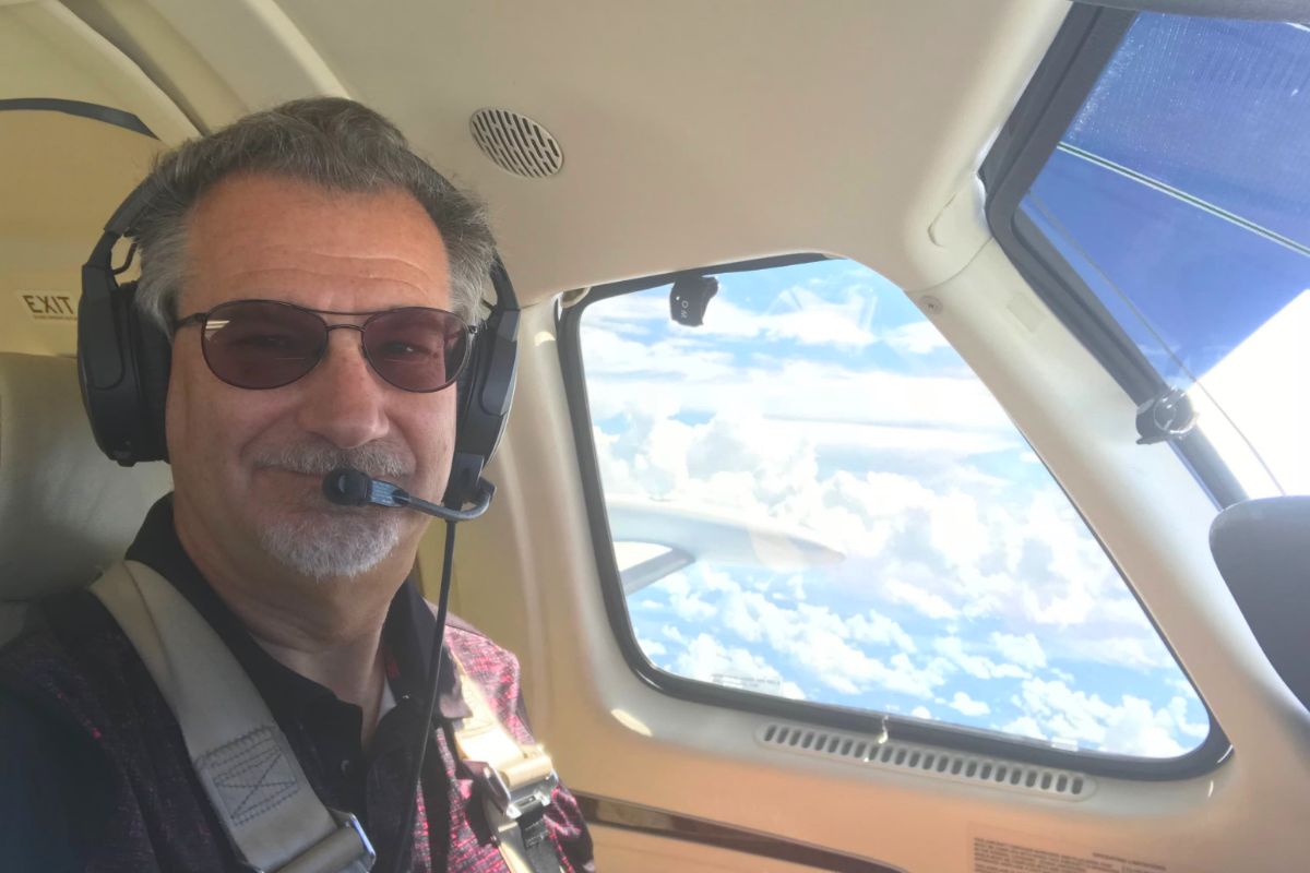 5 Aircraft Cockpit Sun Protection Tips for Pilots [2021] | Jet Shades